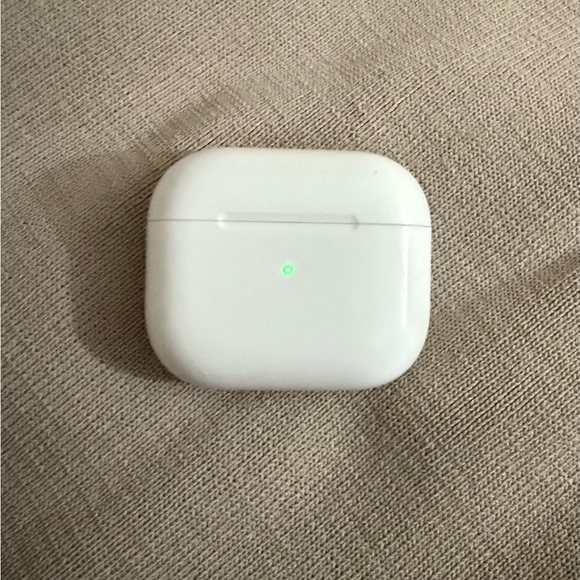 Apple | Headphones | Apple Wireless Earbuds With Charging Case | Poshmark